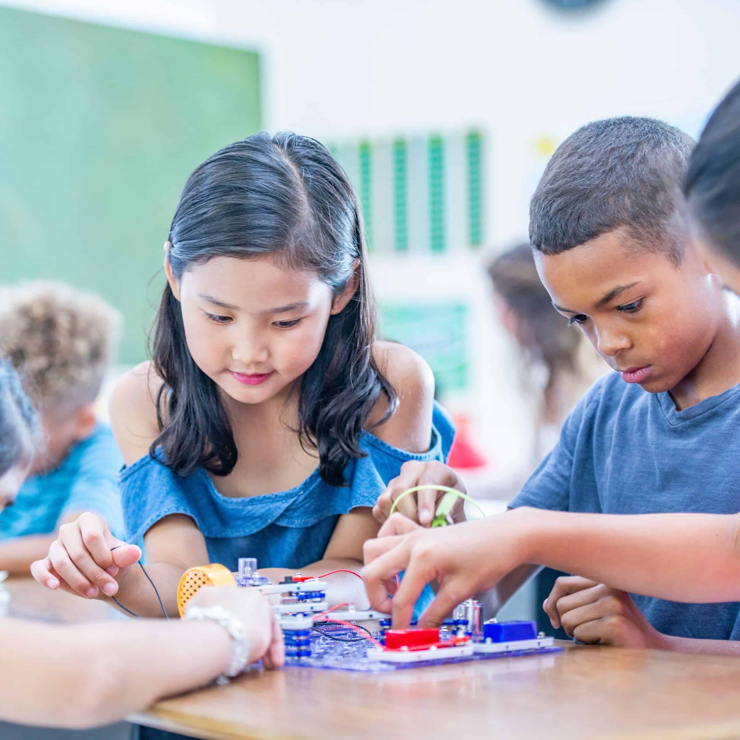 44 Powerful Problem Solving Activities for Kids • Mindfulmazing.com